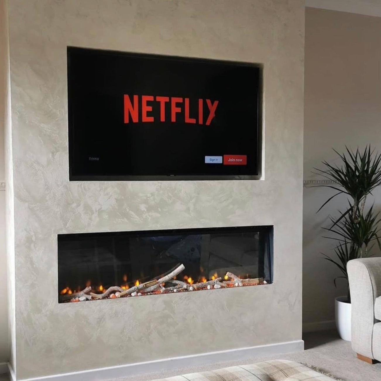 E1300 Icona™ E1300 Widescreen High definition Electric Media Wall Fire